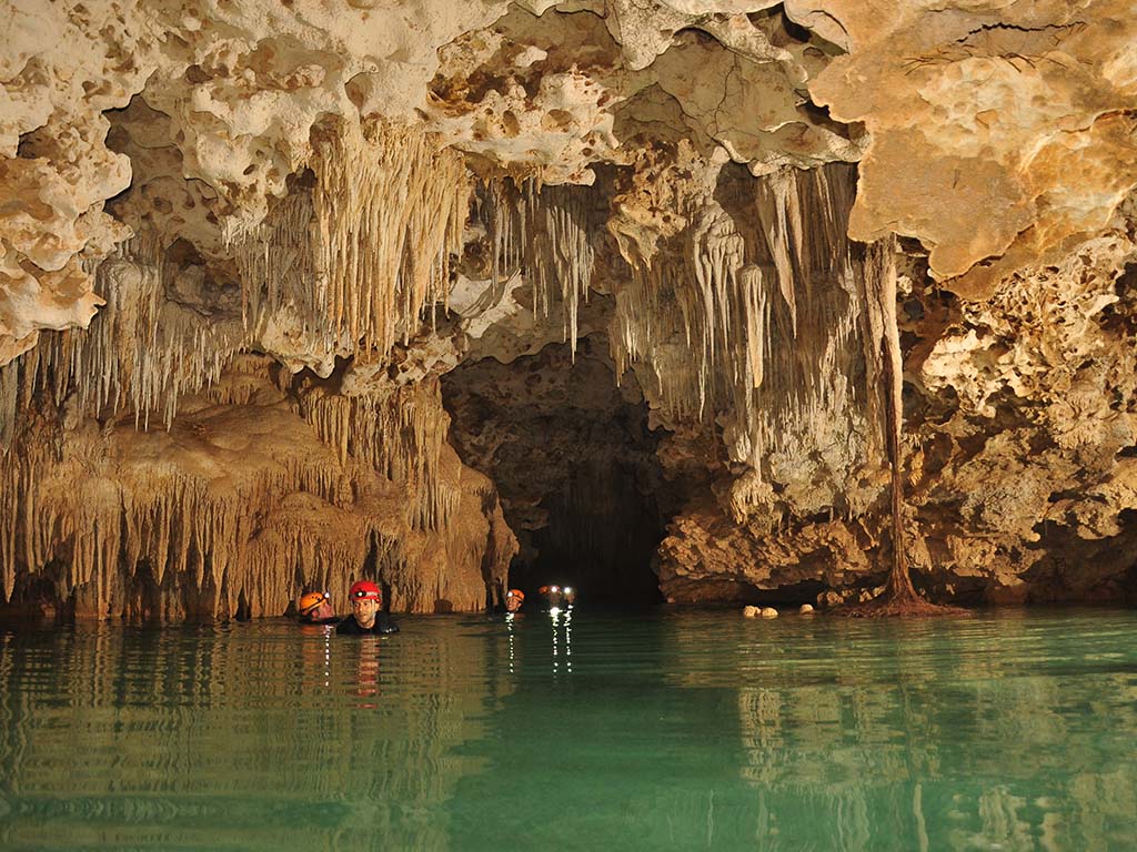 Rio Secreto a trip through a underground glass museum